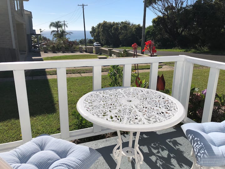 Light Filled And Tranquil Family Holiday Home - Ulladulla