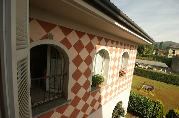 Casa Dei Poeti Carducci - Meina