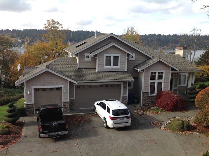 Newcastle Private Suite With Lake View - Bellevue, WA