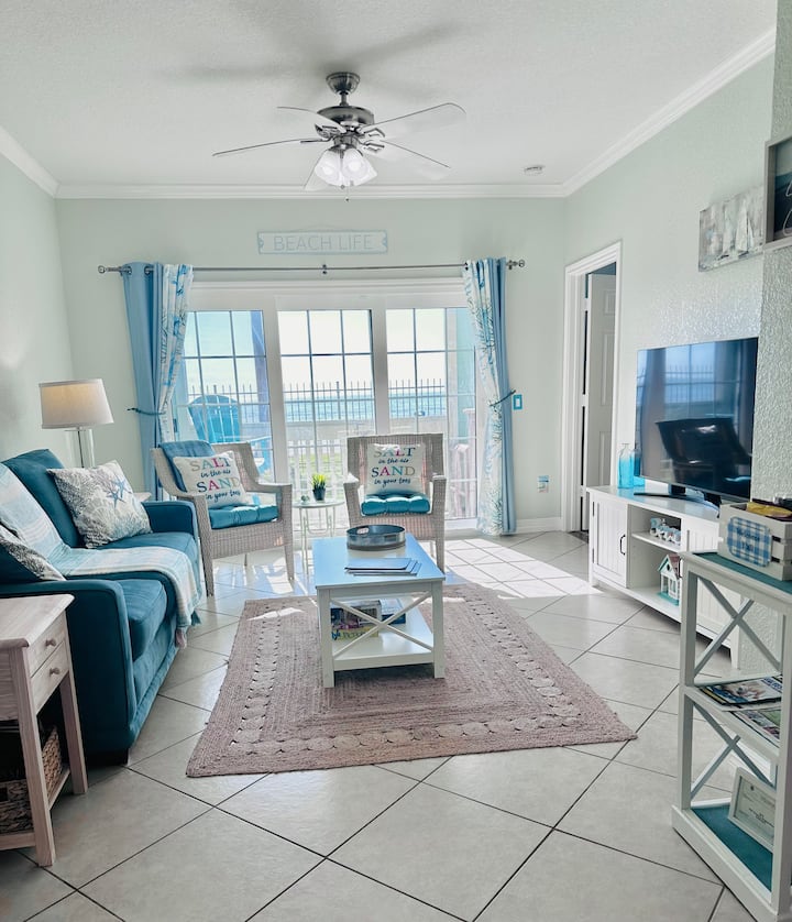 Enjoy The Sunrise - Spacious 1 Br Beach Condo - Galveston, TX