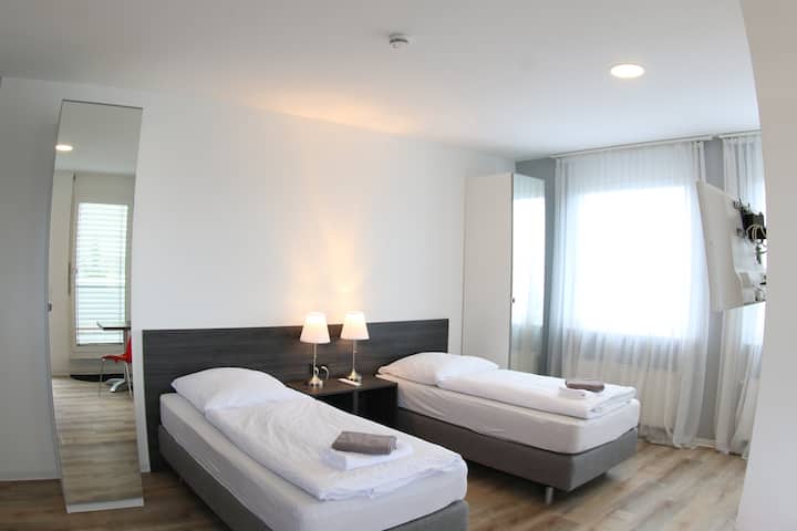 Zweibettzimmer+bad+kitchenette - Heddesheim
