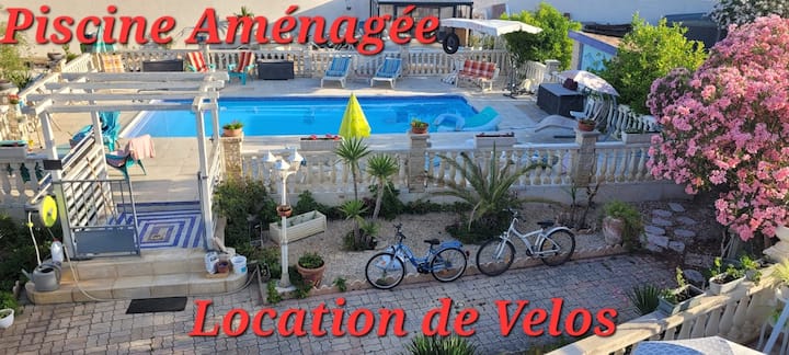 Studio Avec Piscine Privée à 2 Pas Des Remparts - Aigues-Mortes