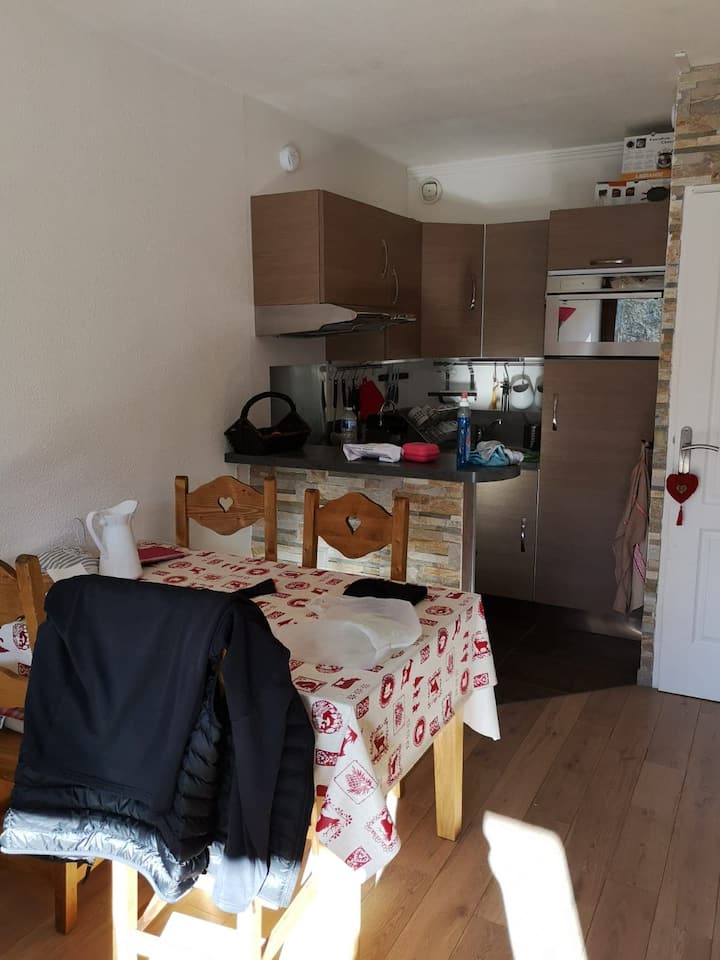 Beau Studio Ensoleillé Et Calme Dans Valberg - Valberg