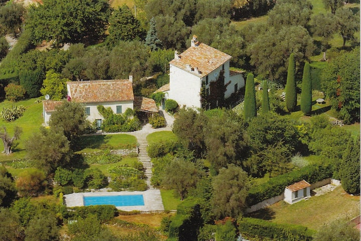 Provencal House With Heated Pool - Grasse