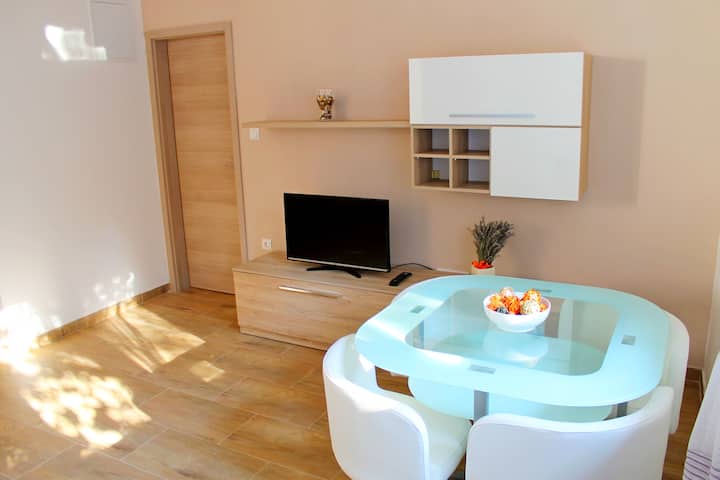 Sunny Apartment In Zadar With Parking Space - Bibinje