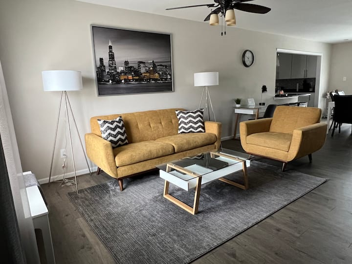 The Hamptonian - Stylish 4 Bedroom/2 Bath Rancher - Hampton, VA