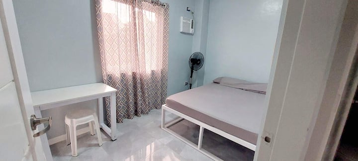 Cornerside Apartment - Paoay