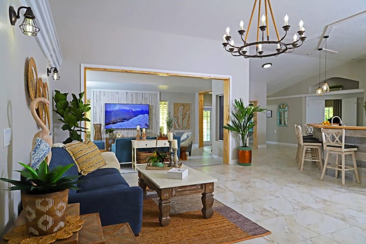 Near Beach 8 Bed 2800 Sq Ft 4 Bdrm - Vero Beach, FL