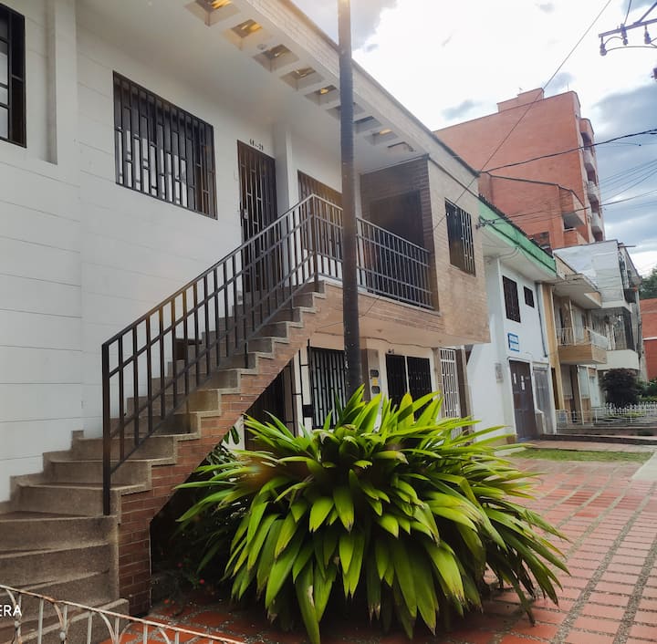 Hermoso Apartamento Familiar En San Joaquin, 201 - Medellín