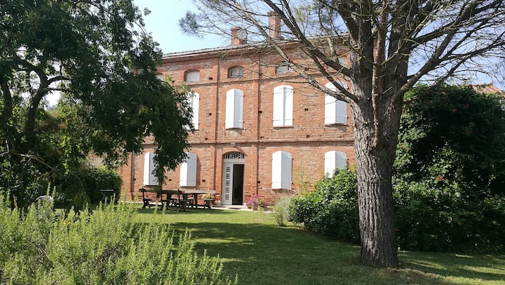Charme D'une Maison De Maître Avec Piscine - Nailloux