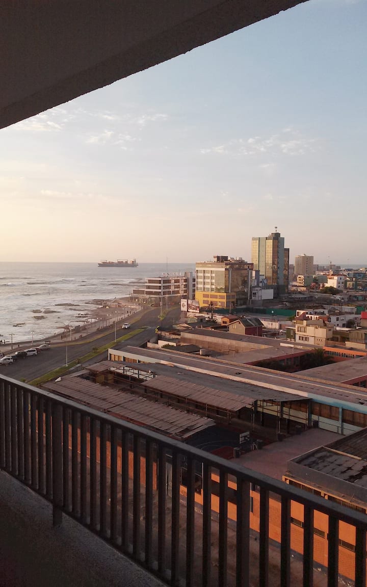 Depto Iquique,  Frente Al Mar A Pasos De Baquedano - Iquique