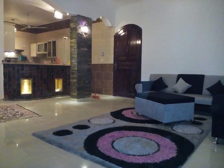 Hibiscus Casa Blanca Luxor, Big Roof Top Terrace - Luxor