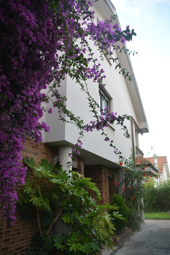 Chalet En Miengo Con Piscina Comunitaria - Torrelavega