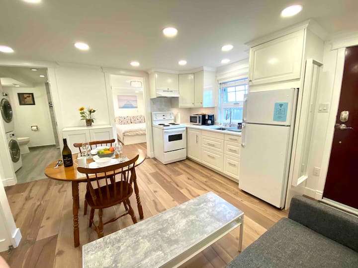 Private 1 Br Suite In Vancouver-burnaby-metrotown - バーナビー