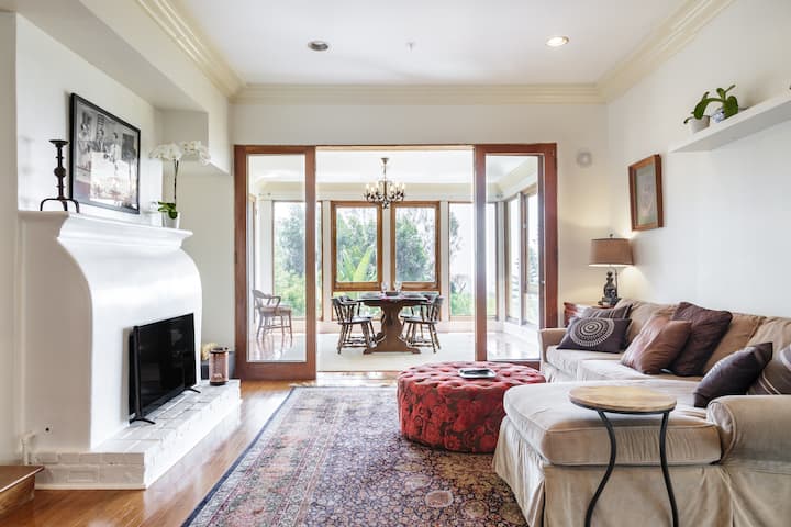 Historic 1930 Hollywood Hills, Large With Fabulous Views - West Hollywood