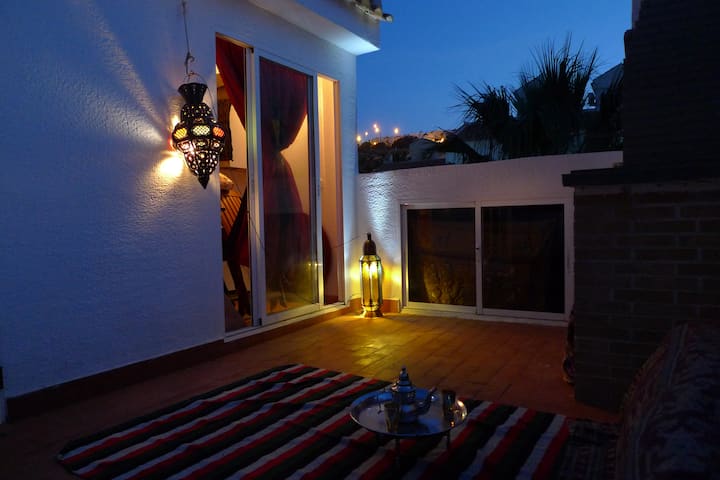 Near By The Sea , Into A Garden - Isla de Tabarca