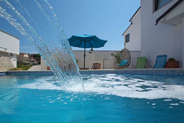 App.with Pool Near The Beach For 2 - Pješčana Uvala