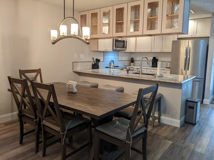 Hill Country Haus  New Braunfels & Gruene Get Away - New Braunfels, TX