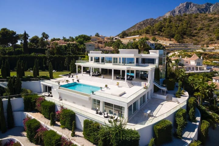 Luxury Modern Villa In Sierra Blanca, Marbella - Monda