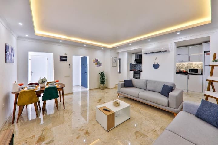 Mavi Suit;deniz Doğa Manzara+jakuzi+ailelere Uygun - Kalkan