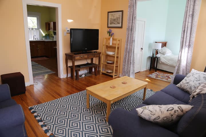 Charming Downtown Oasis - Boulder, CO