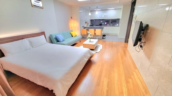 #A2애견동반#해운대해변1분#취사가능#특급호텔존#내 집같은 편안한 감성숙소# - Busan