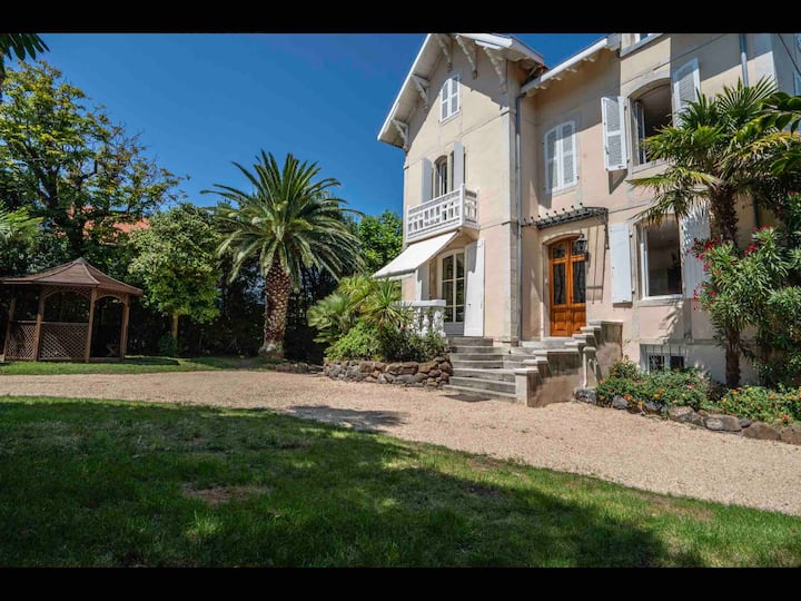 Villa De La Grande Epoque Biarrote - Biarritz
