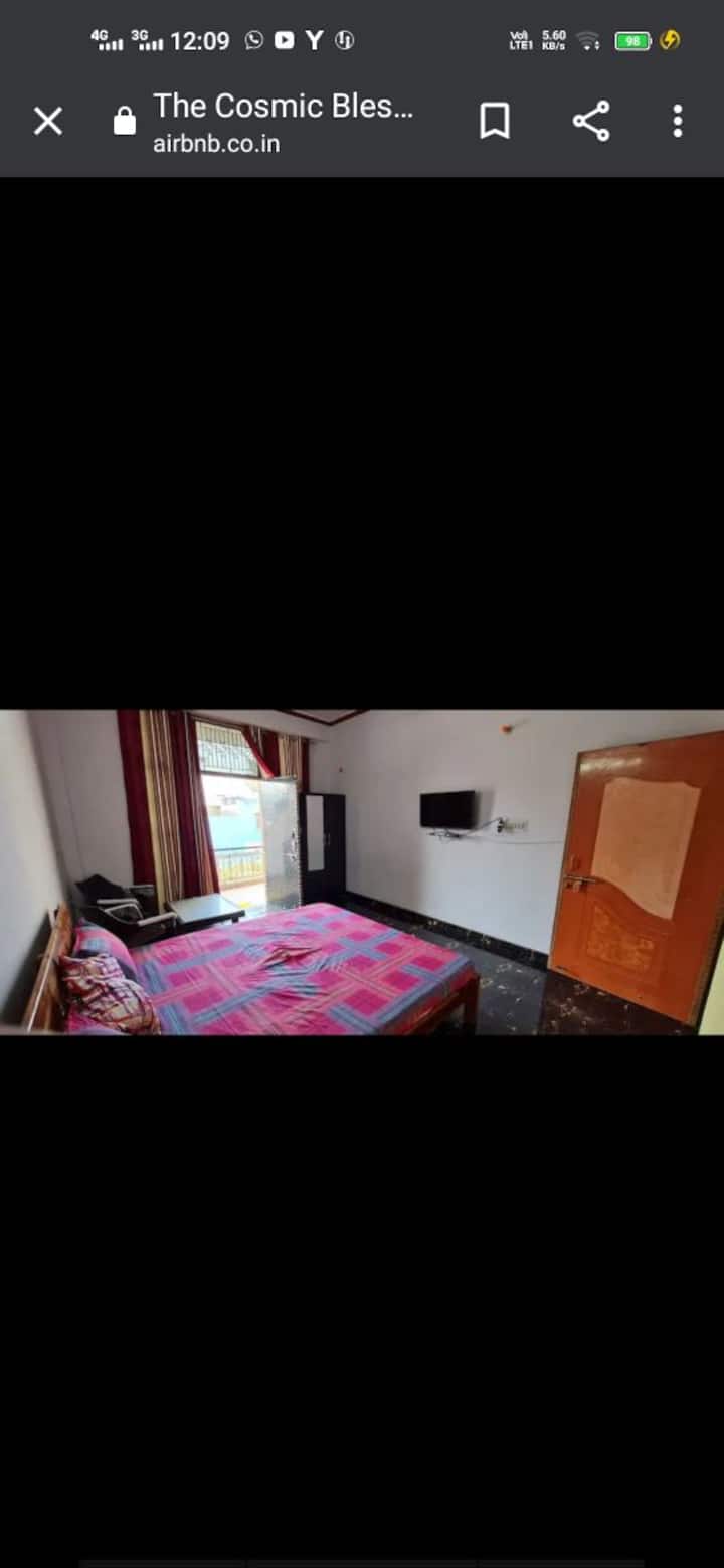 The Cosmic Blessings Room1 For Solo Or Trio People - Kanpur