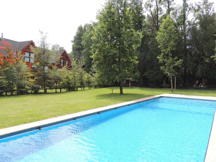 "Amplia Casa En Precioso Condominio" - Los Ríos