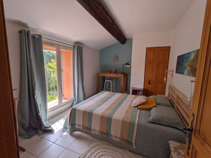Jolie Chambre Dans Mas Arboré Proche Rivière - Marseillan