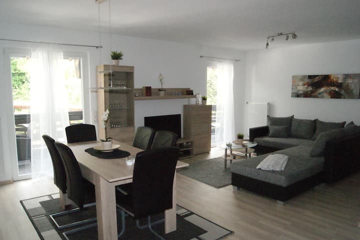 "Bachblick 5"  Apartment With Large Balcony - Simmerath