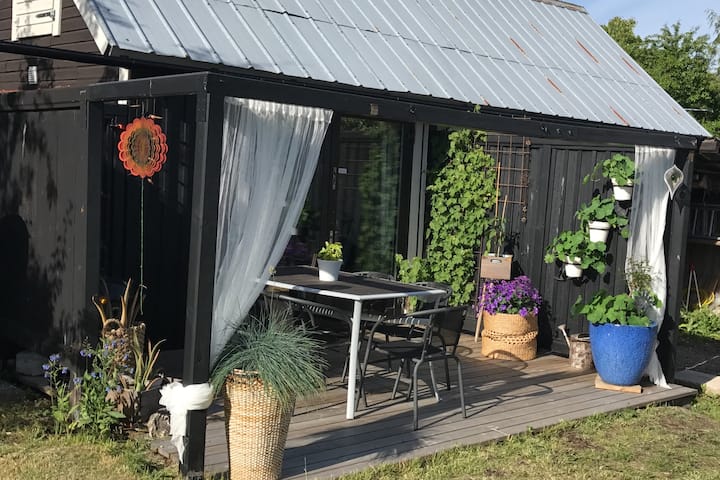 Charmigt Gårdshus I Visby - Visby