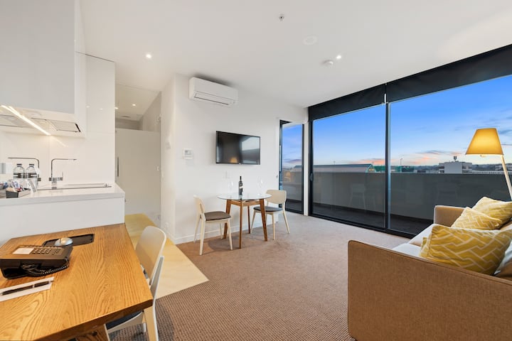 One Bedroom Apartment - Frankston