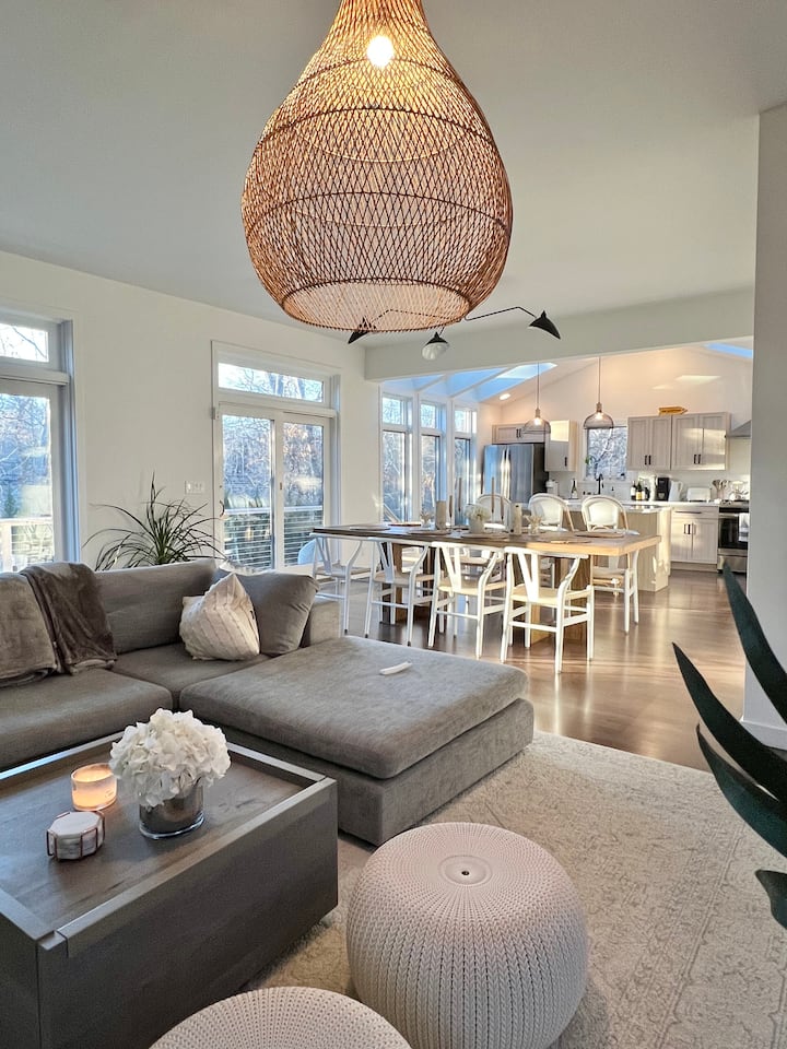 Chic East Hampton Retreat W/new Pool And Fire Pit! - East Hampton, NY