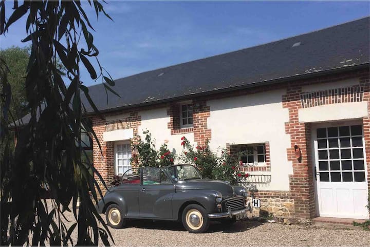 Romantic Loft In Beautiful Le Bec Hellouin (27800) - Brionne
