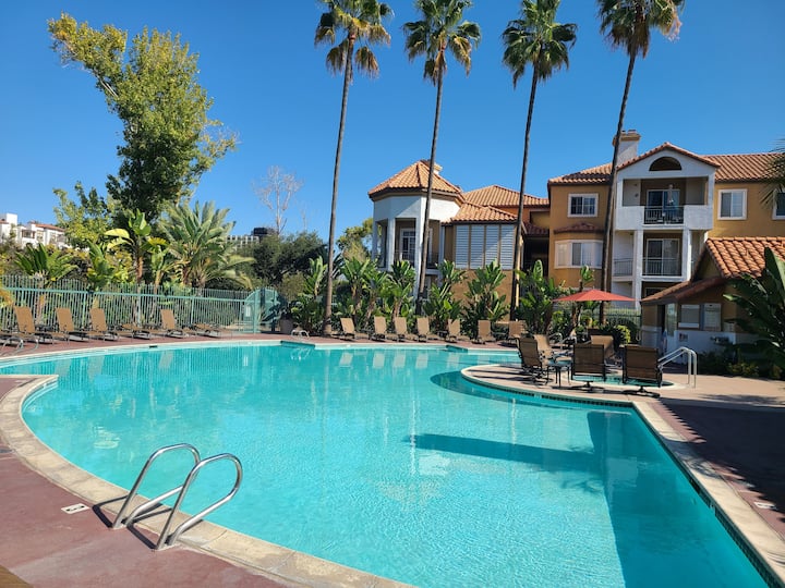 Long Term Rental, Pool/fitness -Great Location! - San Diego, CA