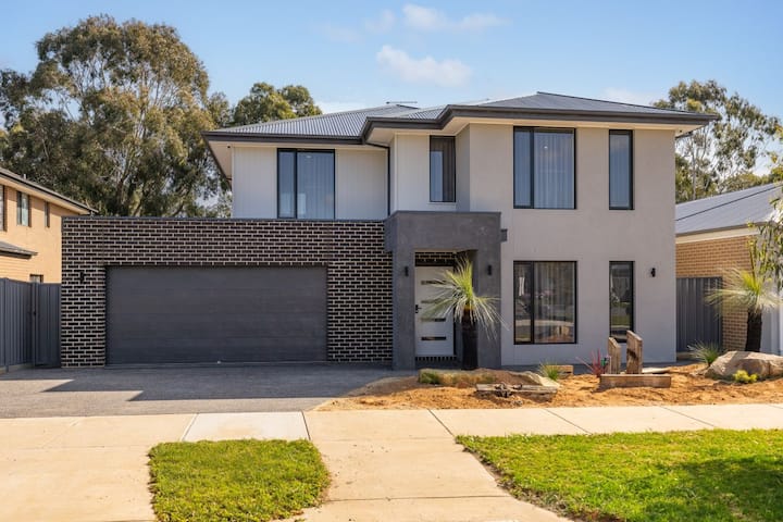 Iluka Short Stays Cowes - Phillip Island