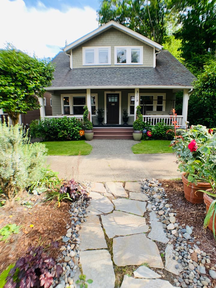 Walk To Stadiums, Fifa, Hospitals & Concerts - Seattle