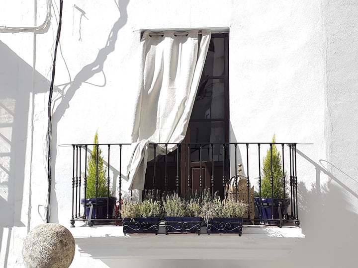Casa Del Cura: Balcony+cathedral By Circulo Magico - Arcos de la Frontera