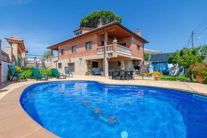 Budhaholidays-villa Nina - Gerona