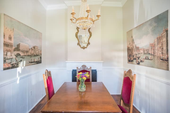 Historic Crescent City Cottage - New Orleans, LA