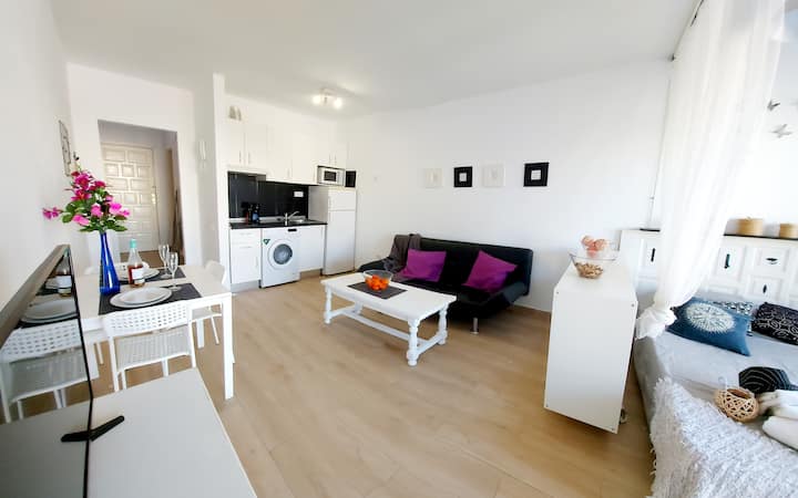 Flor, Estudio Nuevo, Centrico Junto Al Mar - Corralejo