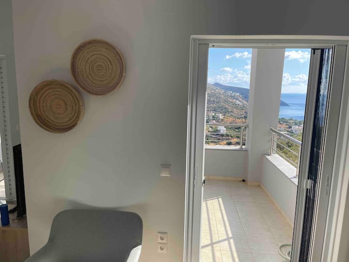 Breathtaking Views From A Newly-renovated Home - Agios Nikolaos