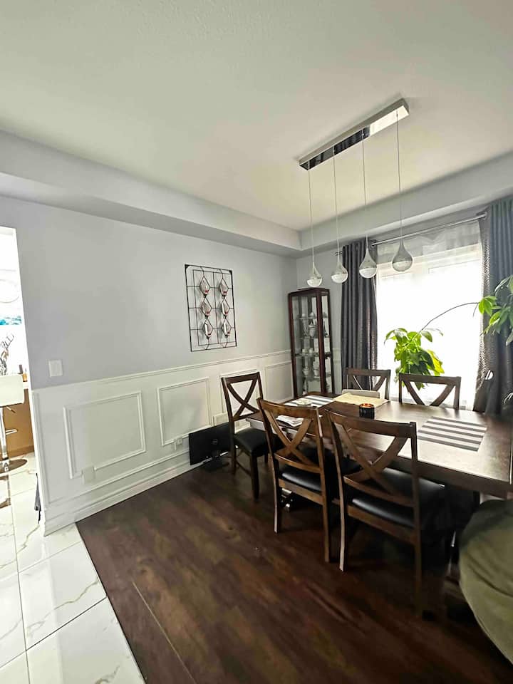 Private Room With Private Bathroom - St. Catharines
