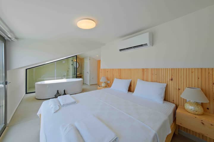 Villa İOn;isıtmalı Havuz,sauna,jakuzi,zemin Isıtma - Ovacık