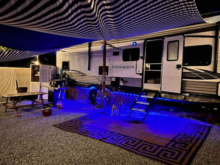 Little Pine Tree Air Bnb - Bass Lake, CA