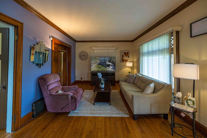 Colonial Home By Mill Creek Park - Youngstown, OH