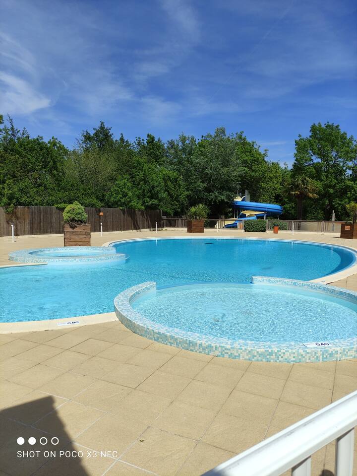 Grand Mobil Home 3 Chambres Avec Tv En Vendée Sud - La Tranche-sur-Mer