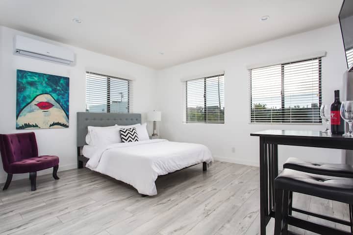 Sunny Studio In The Heart Of Venice Beach - Pn5 - Venice Beach, CA