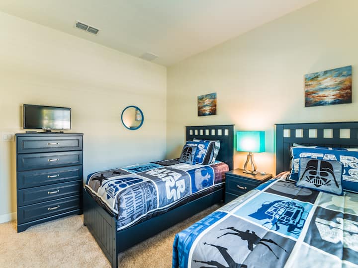 Minutes From Disney 5br And 4ba - Amazing Pools - 奧蘭多, FL